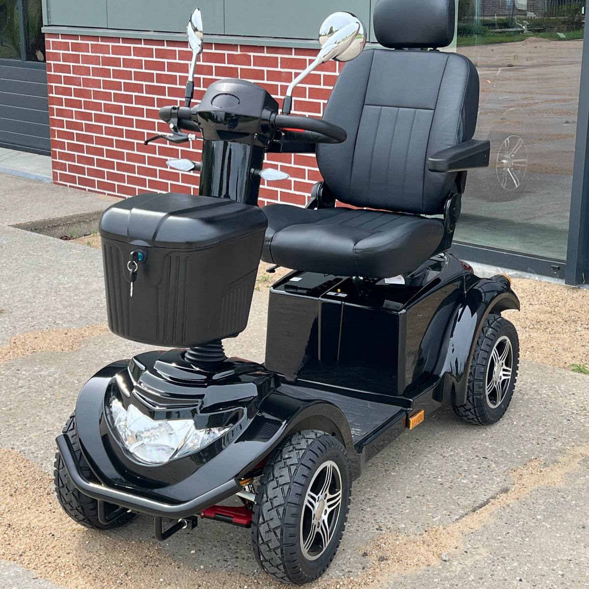 TTZ Electric Scootmobiel Danée - 20 km per uur – TotaalThuisZorg